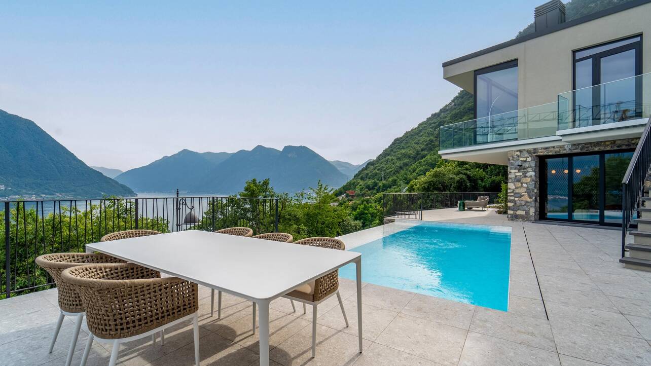 Luxury villa Felicita for rent in Lake Como, Lenno | Home In Italy