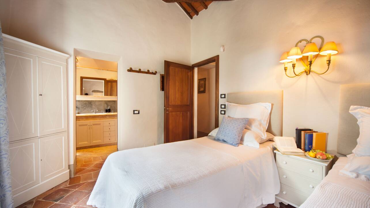 Luxury villa Bramasole for rent in Tuscany, Umbria Border, Cortona ...