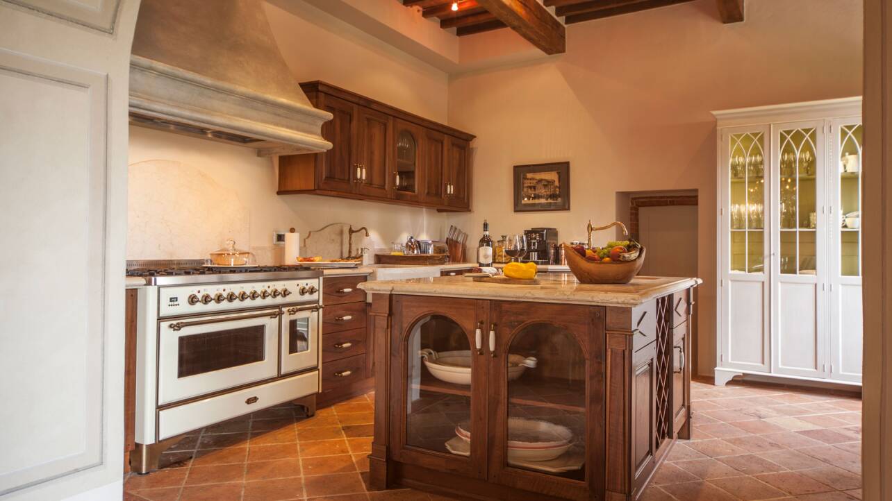 Luxury villa Bramasole for rent in Tuscany, Umbria Border, Cortona ...