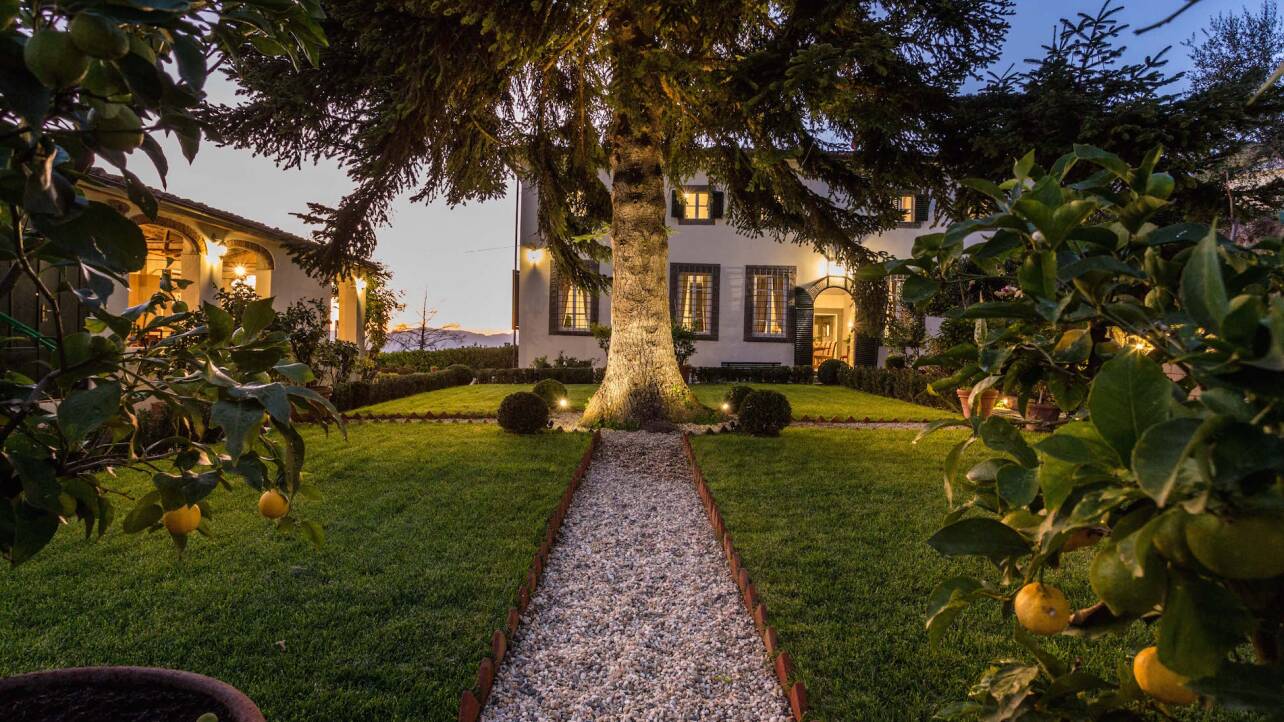 Luxury villa Pavone for rent in Tuscany, Lucca | Home In Italy