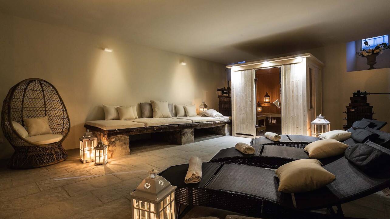 Luxury villa Pavone for rent in Tuscany, Lucca | Home In Italy