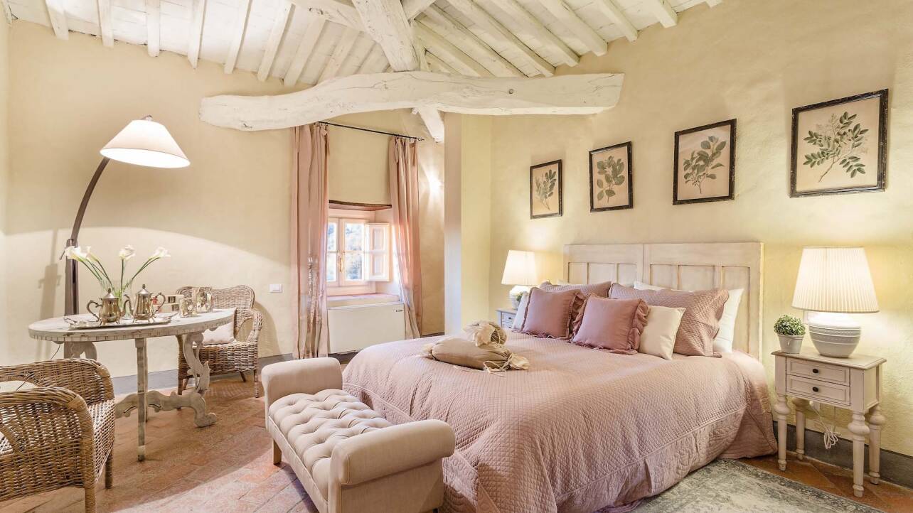 Luxury villa Pavone for rent in Tuscany, Lucca | Home In Italy