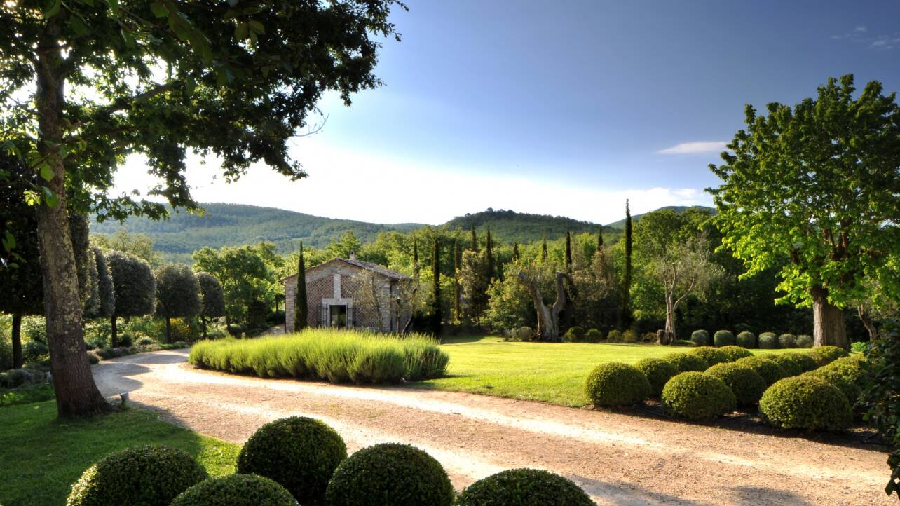 Luxury villa Arrighi for rent in Umbria, Lisciano Niccone | Home In Italy