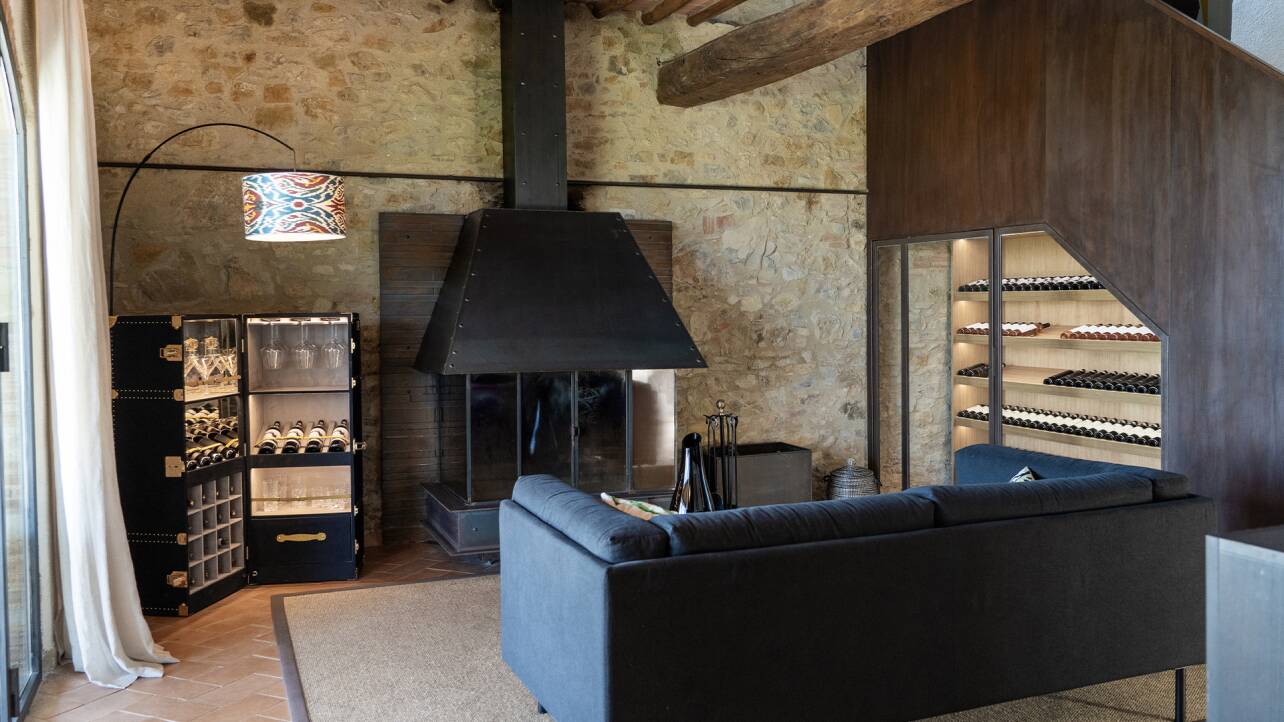 Luxury villa Bacca Nera for rent in Tuscany, Castellina In Chianti ...