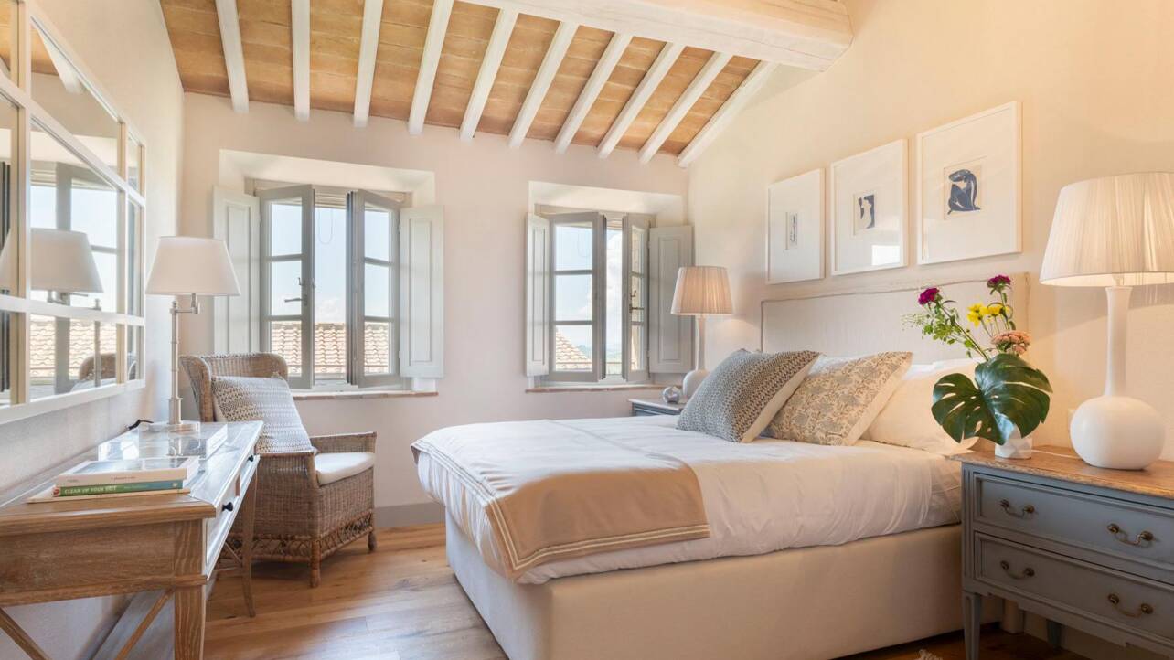 Luxury villa Pallade for rent in Tuscany, Castelfalfi | Home In Italy