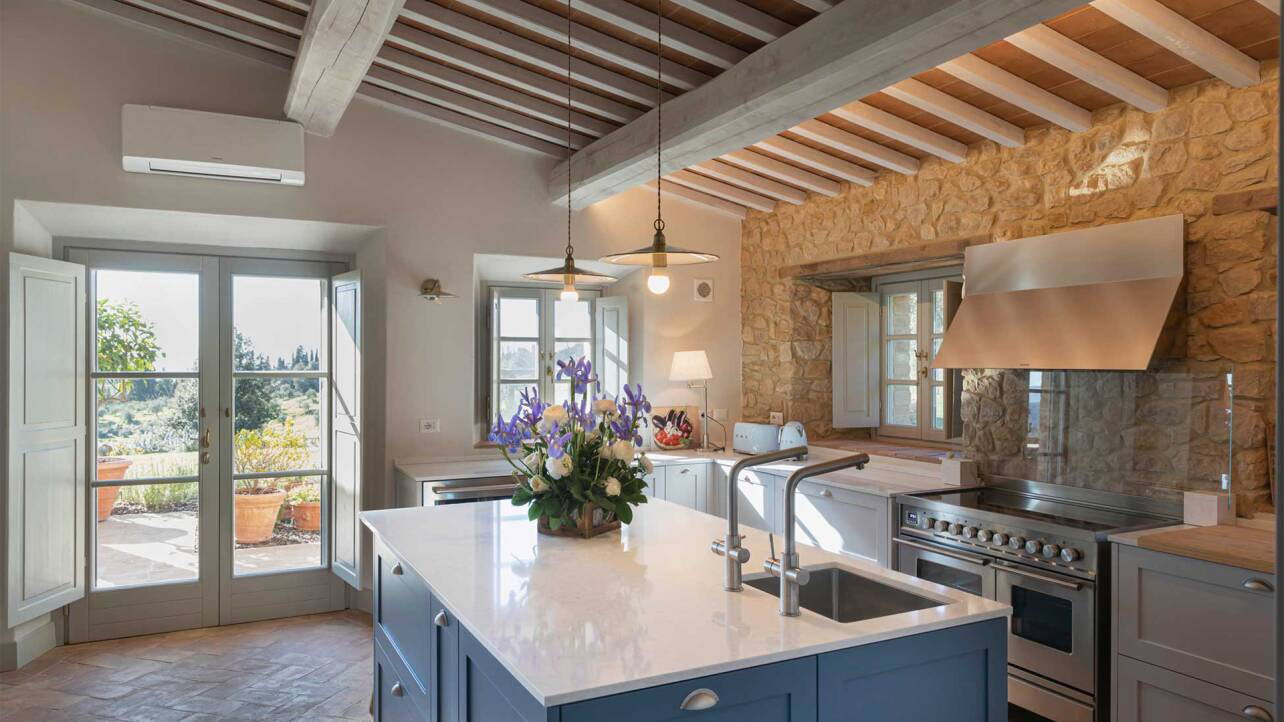 Luxury villa Pallade for rent in Tuscany, Castelfalfi | Home In Italy